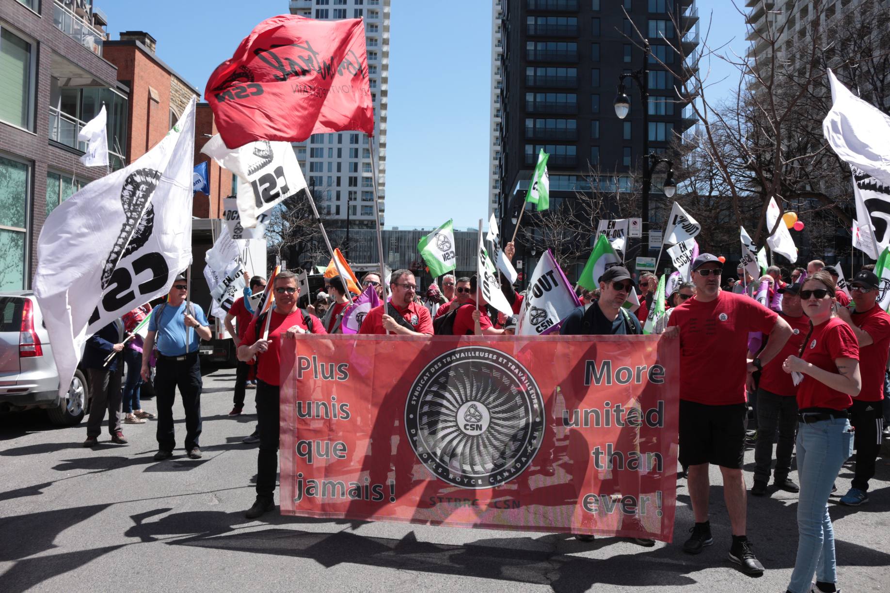 lockout 098 – Syndicat des travailleuses et Travailleurs de Roll-Royce ...